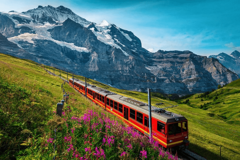 The Ultimate Switzerland Travel Guide - Lucy On Locale